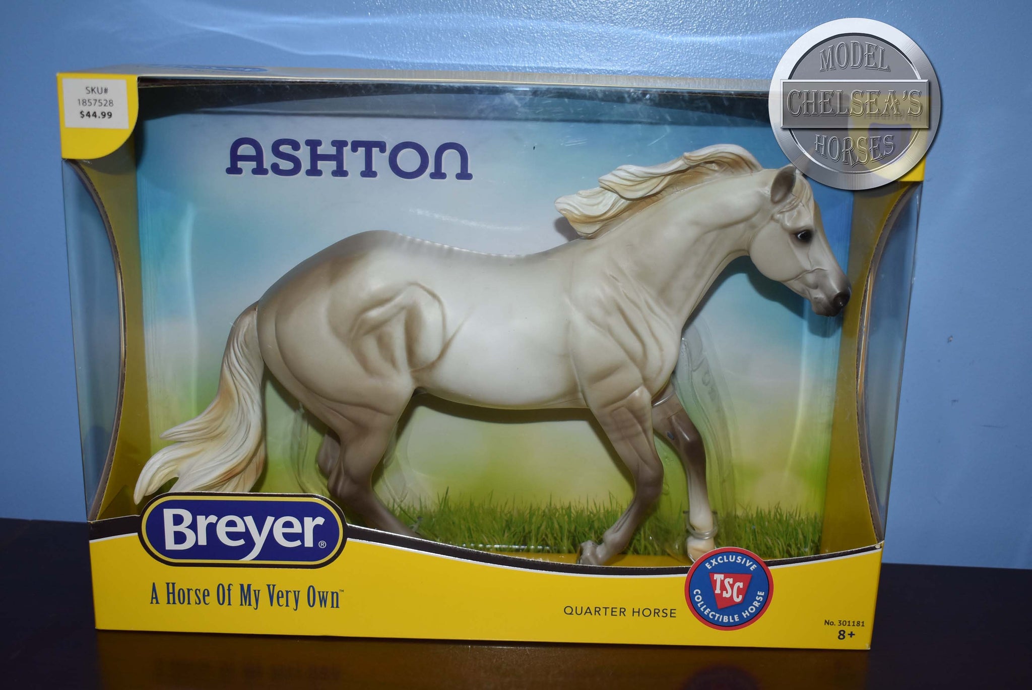 Ashton-TSC Exclusive-Loping Quarter Horse Mold-New in Box-Breyer Tradi ...