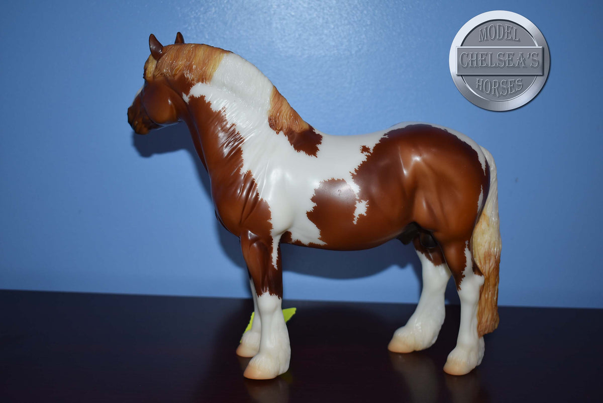 Honeybear-Ardennes Stallion Mold-Collector Club Exclusive-Breyer Tradi ...